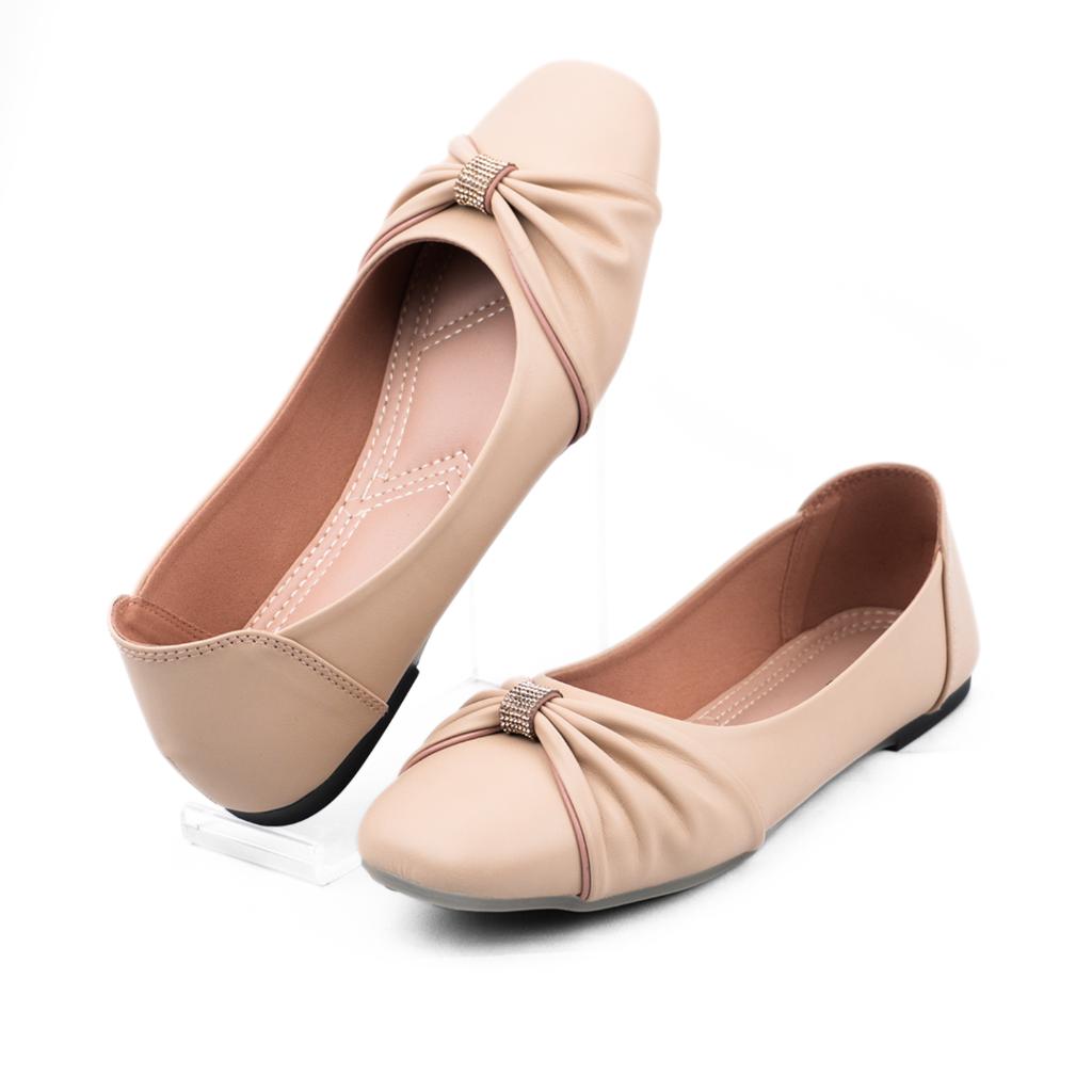 Ethel Pumpy Flat Shoe- Cream – Klimb